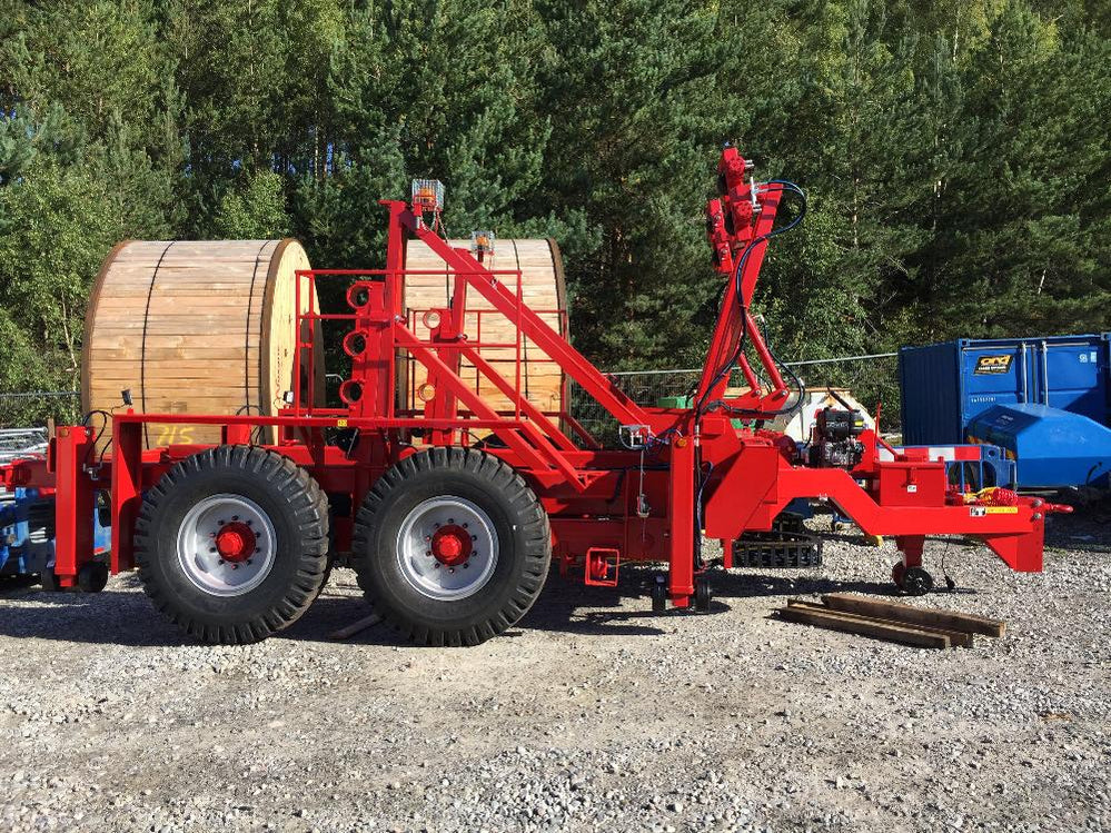 30T Cable Drum Trailer | Buckhurst Plant Hire | Underground Utilities