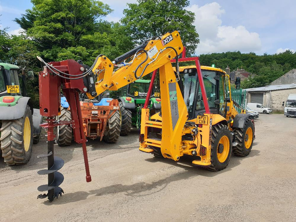 4CX Backhoe Loader | Buckhurst Plant Hire | Backhoe Loader Hire